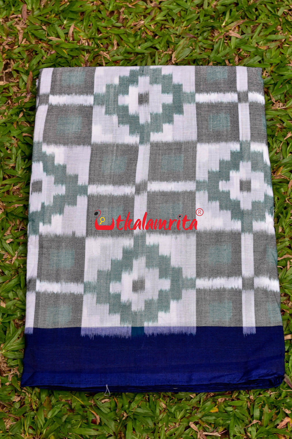 Green Grey White Kuthi Pasapali (Fabric)